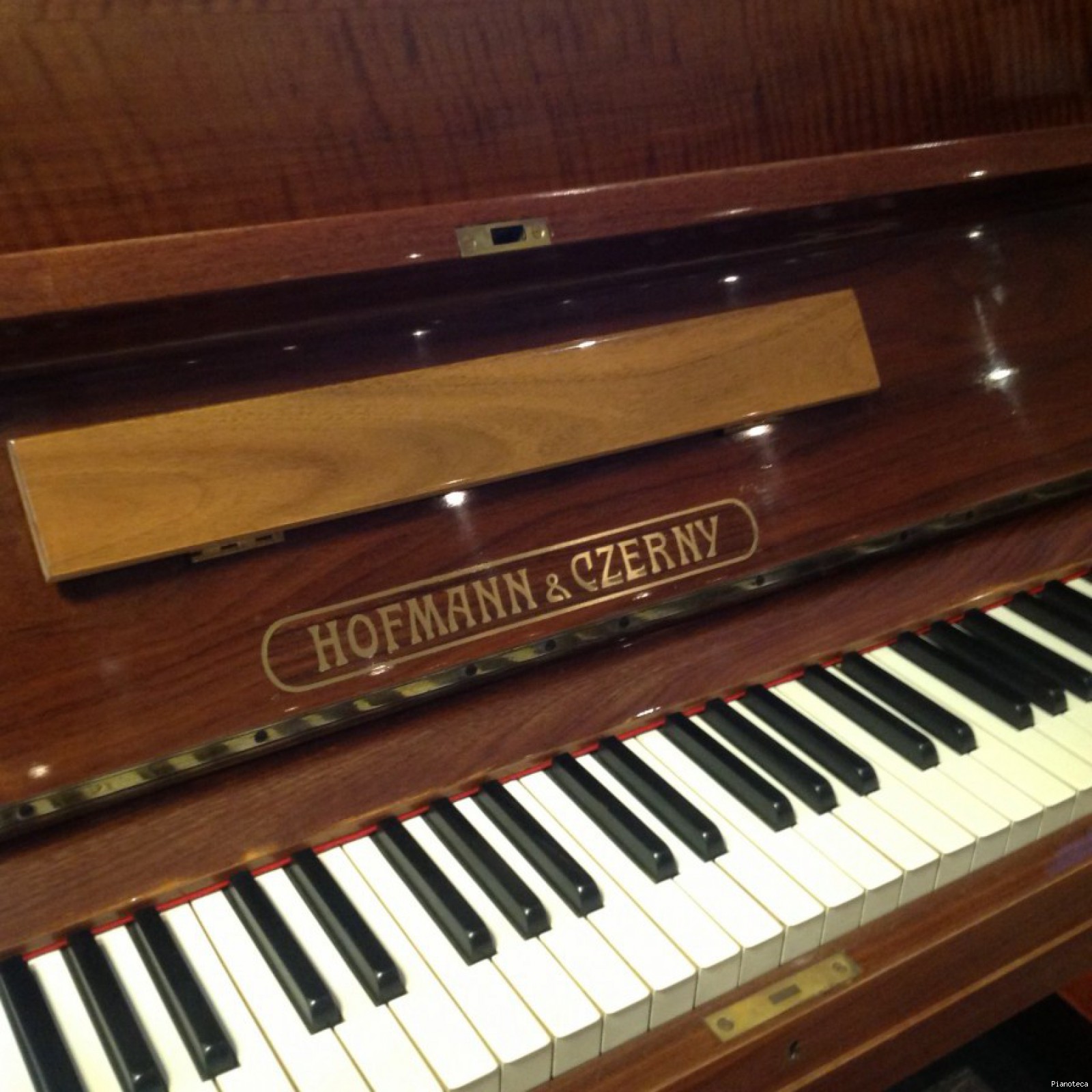 Hofmann & Czerny Pianos Information | Roberts Pianos - Oxford